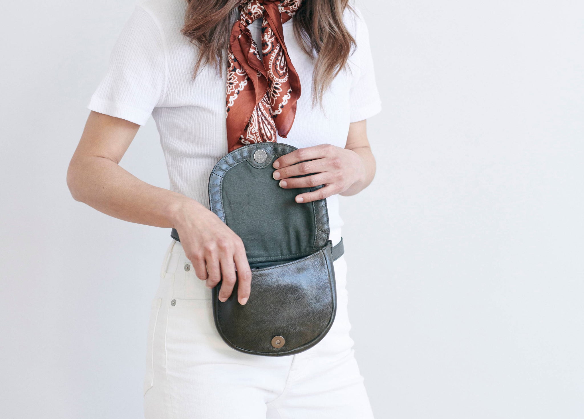 See Inside 10 of Our Most Organized Handbags | Latico Leathers