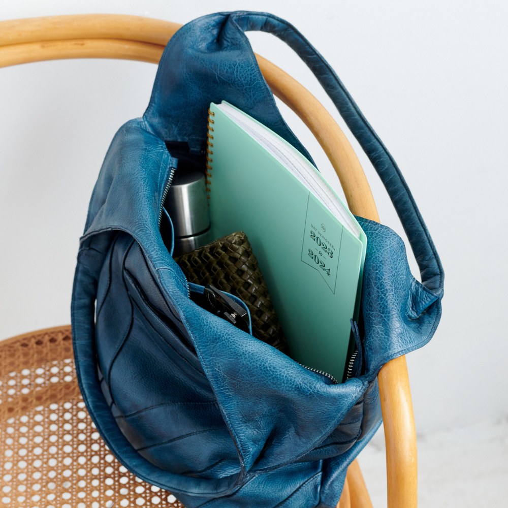 Buy the Kiki Leather Shoulder Bag | Gentle, Oversized Shape